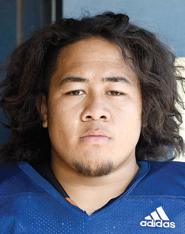 Sabers look to be ‘on the right track’ | News, Sports, Jobs - Maui News